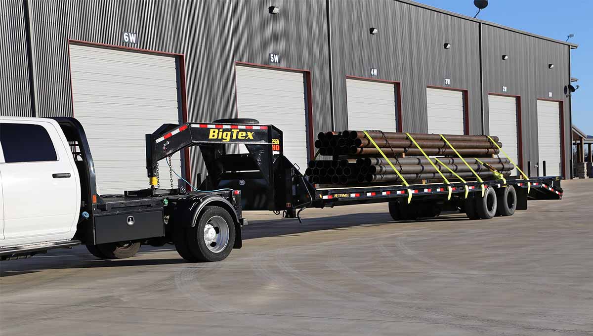 Flatbed Gooseneck Hi-Line Motors Kenesaw, NE (402) 752-3498
