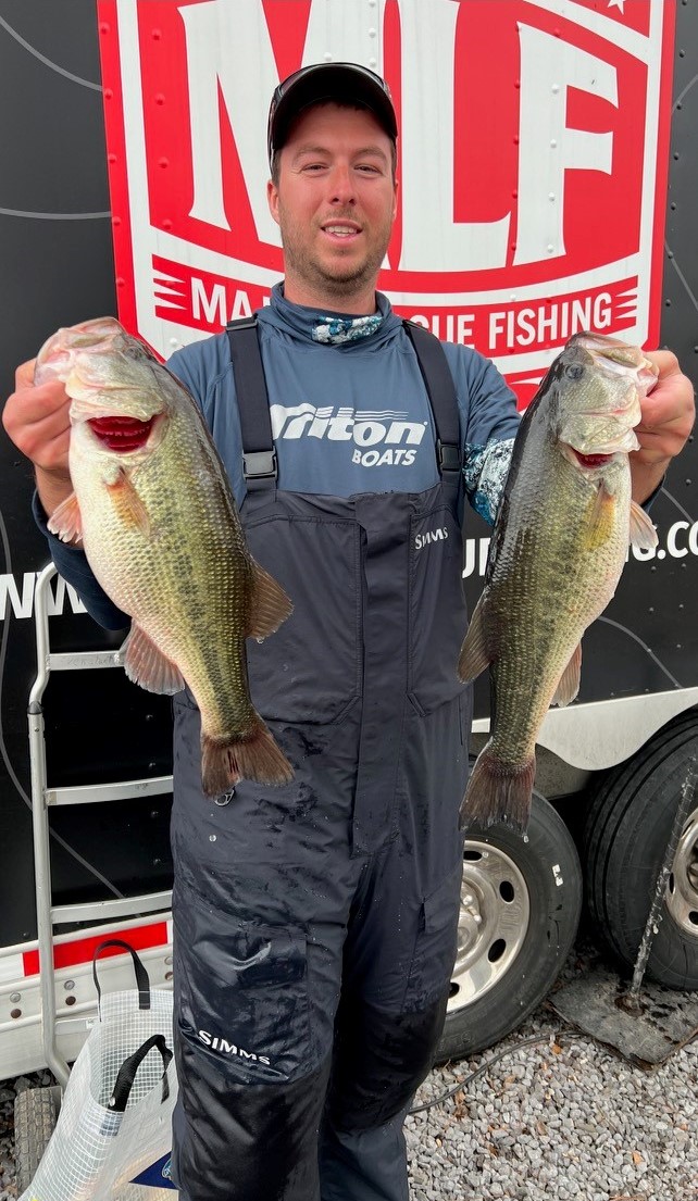 Pro Staff Jet-A-Marina Calvert City, KY (270) 395-4030