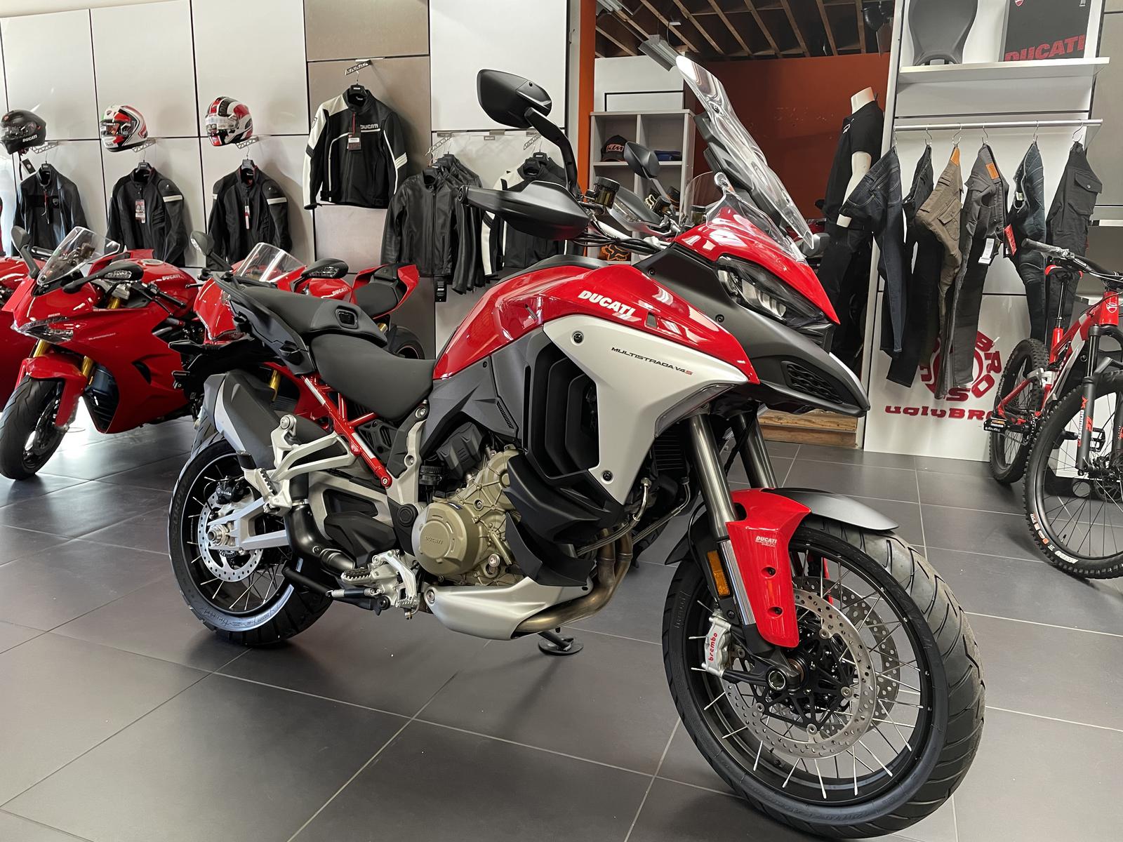 2021 Ducati Multistrada V4S - Ducati Red / Spoked Wheels for sale in ...
