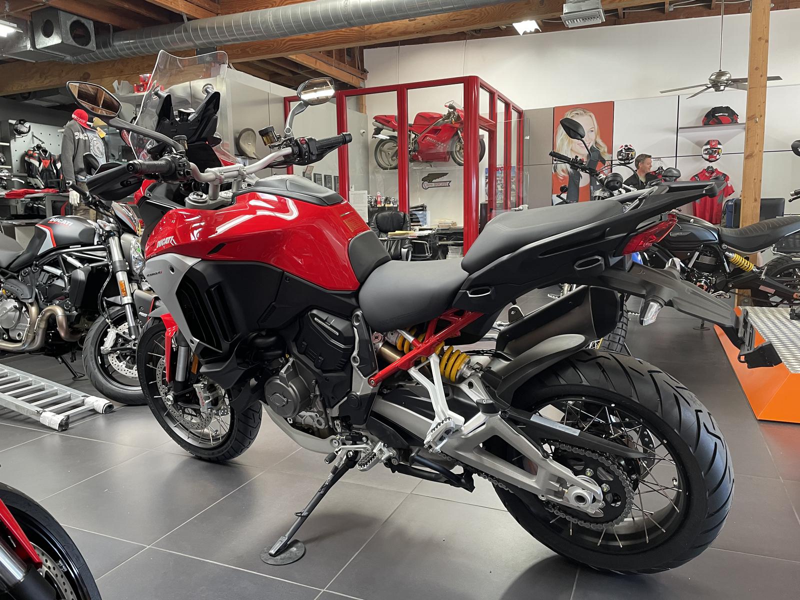 2021 Ducati Multistrada V4S - Ducati Red / Spoked Wheels for sale in ...