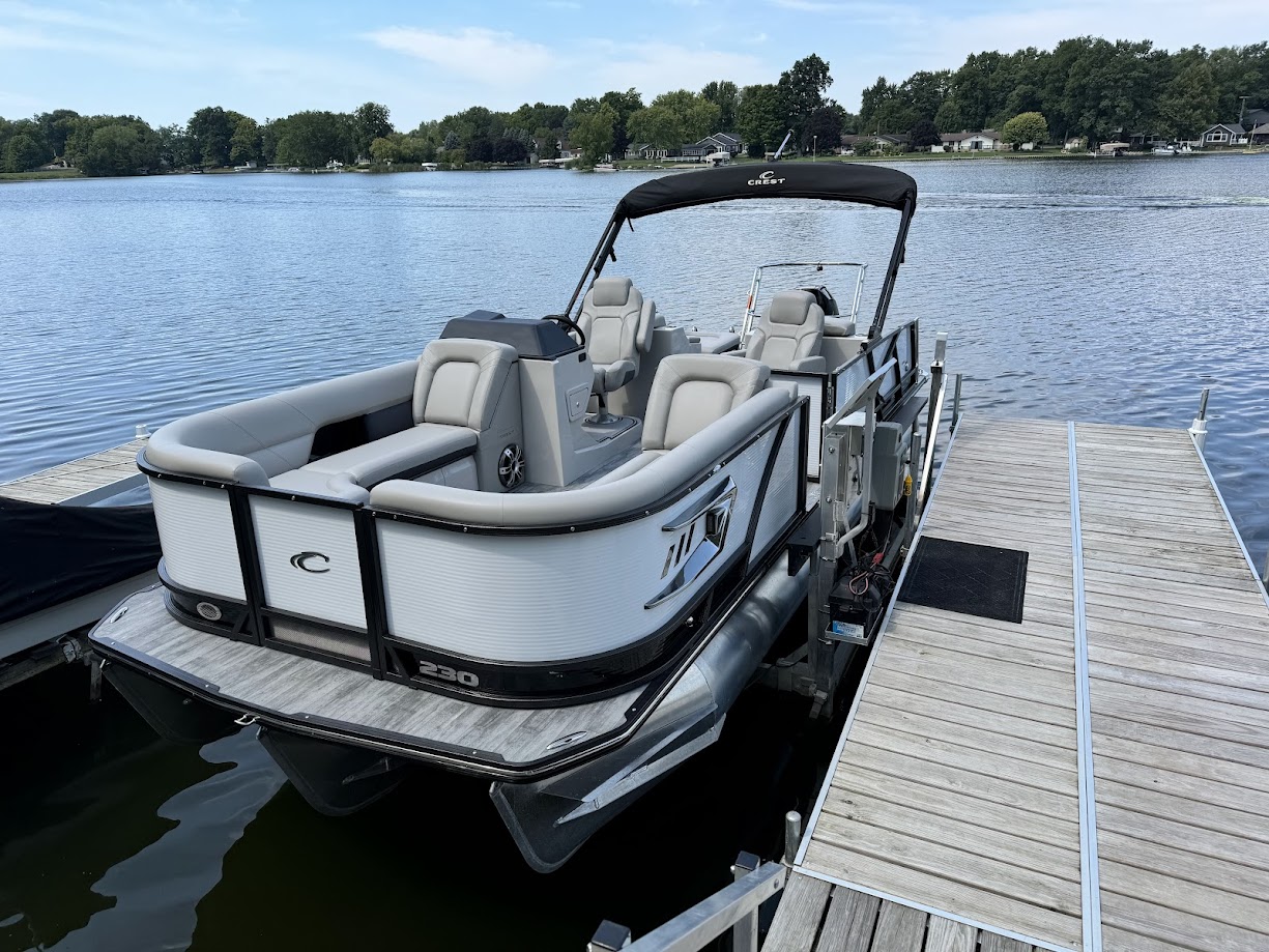 Pontoon Boats For Sale | Lansing & Ann Arbor MI | Dealer