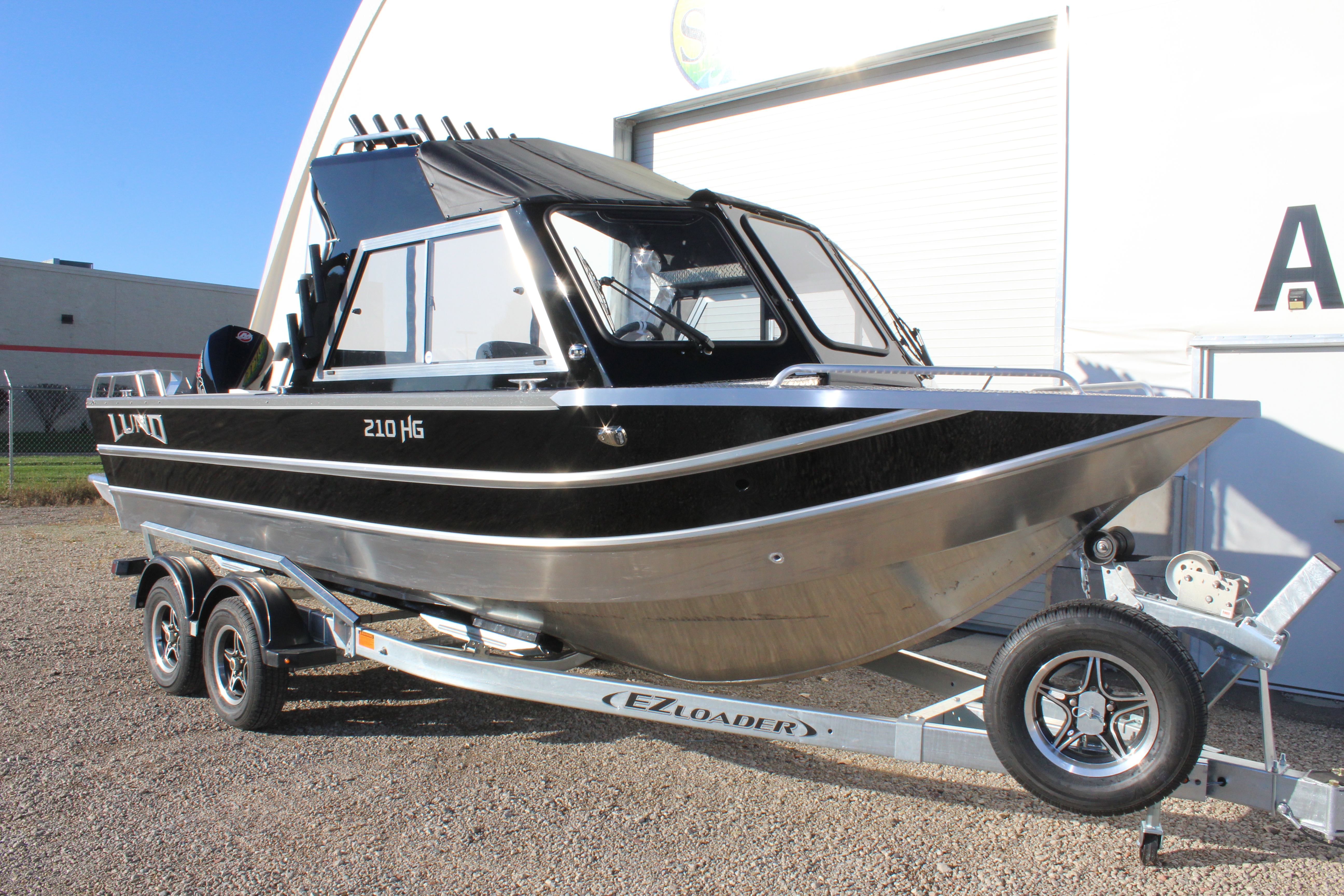 New Boats from Lund Bee's Sports St. Johns, MI (800) 233-7720