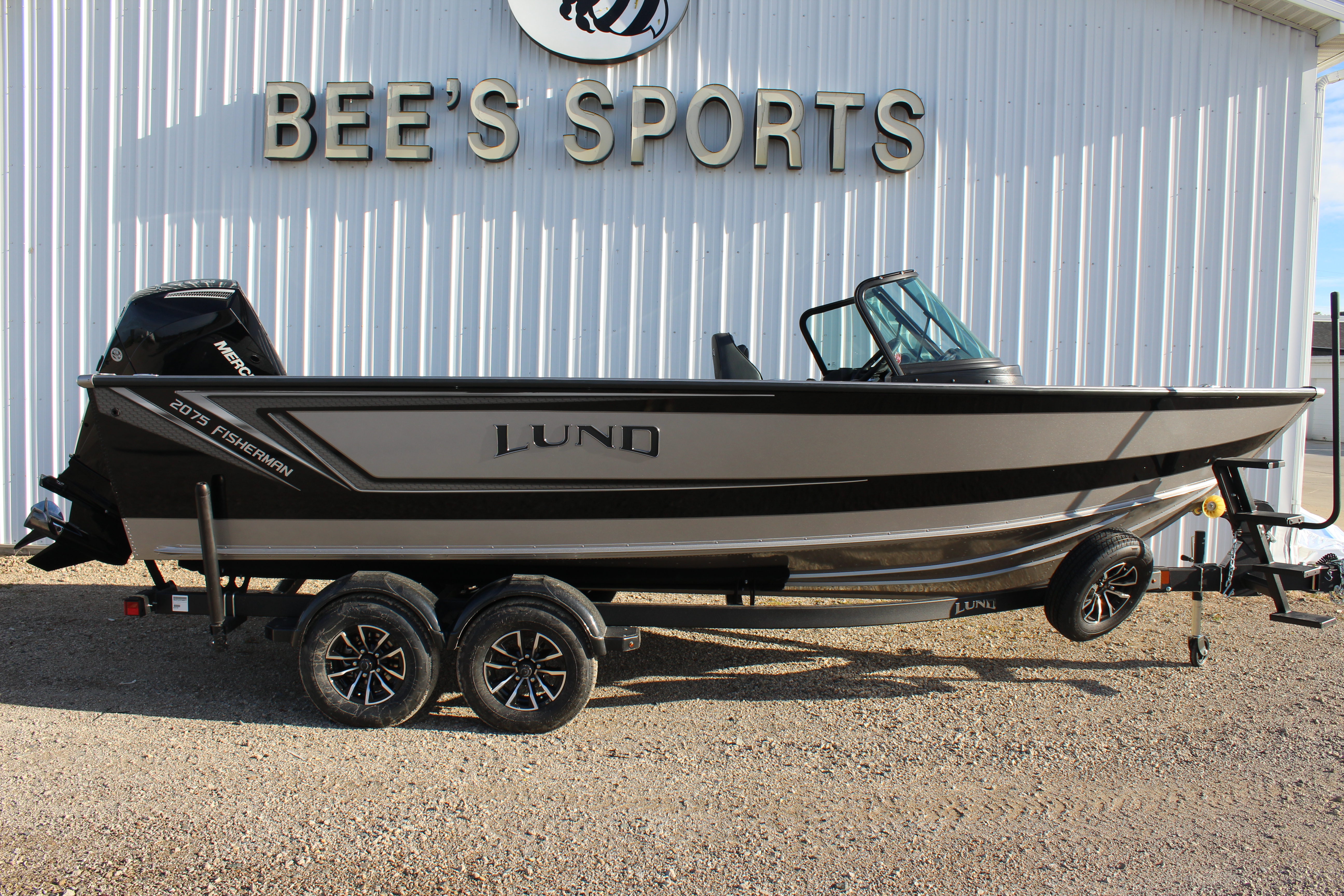 Lund® Fishing Boats For Sale | Lansing & Grand Rapids MI