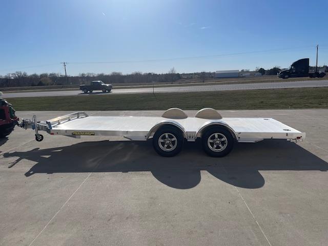 Flatbed Trailer Tredz Central Tire Pros Cortland, NE (888) 513-8473