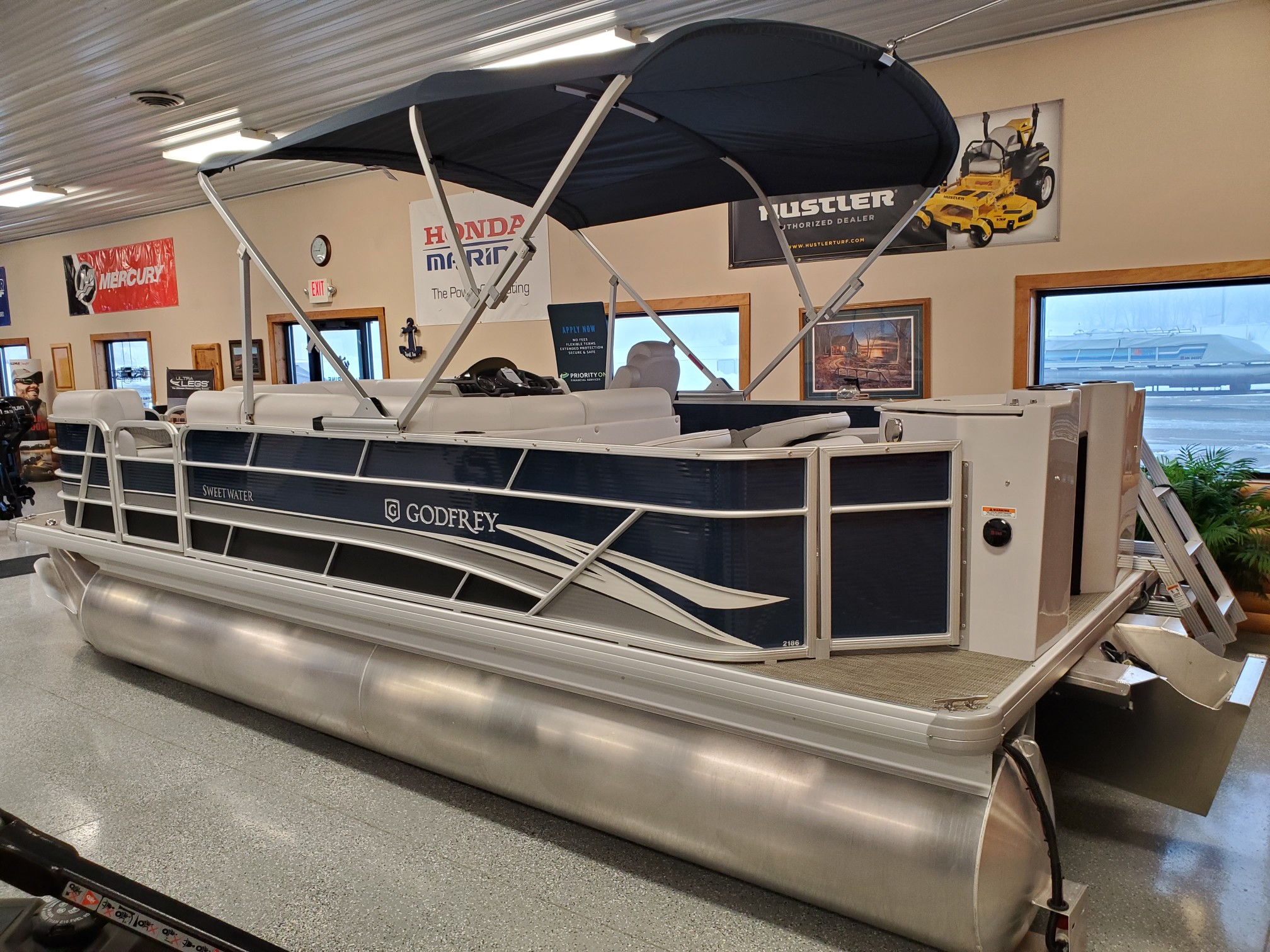 Pontoon Boats For Sale | Minneapolis MN | Pontoon Boat Dealer