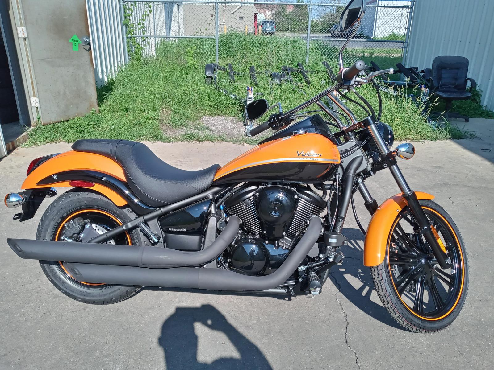 Cruiser/V-Twin World of Powersports Inc.