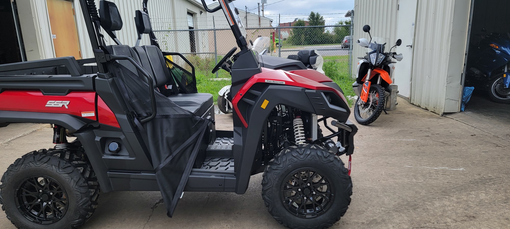 New Side x Side World of Powersports Inc.