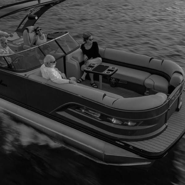 Home Rhynard's Pontoons Greenville, MI (616) 754-7634