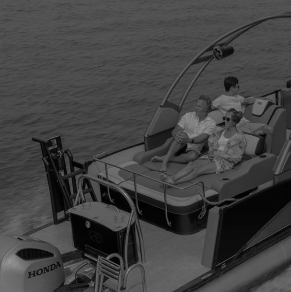 Home Rhynard's Pontoons Greenville, MI (616) 754-7634