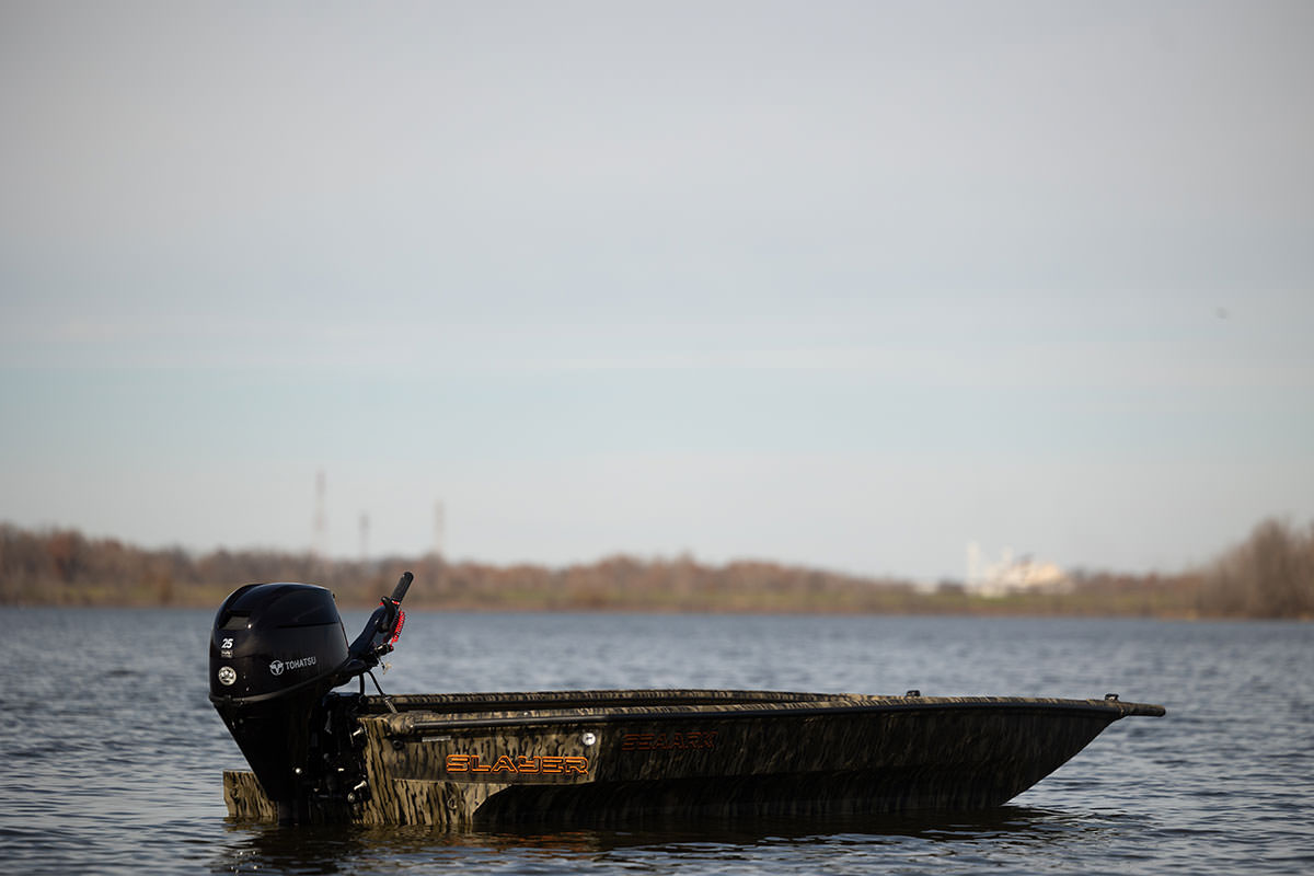 New Boats & Pontoons in Chatham, ON | Howell's Marine Sales & Service