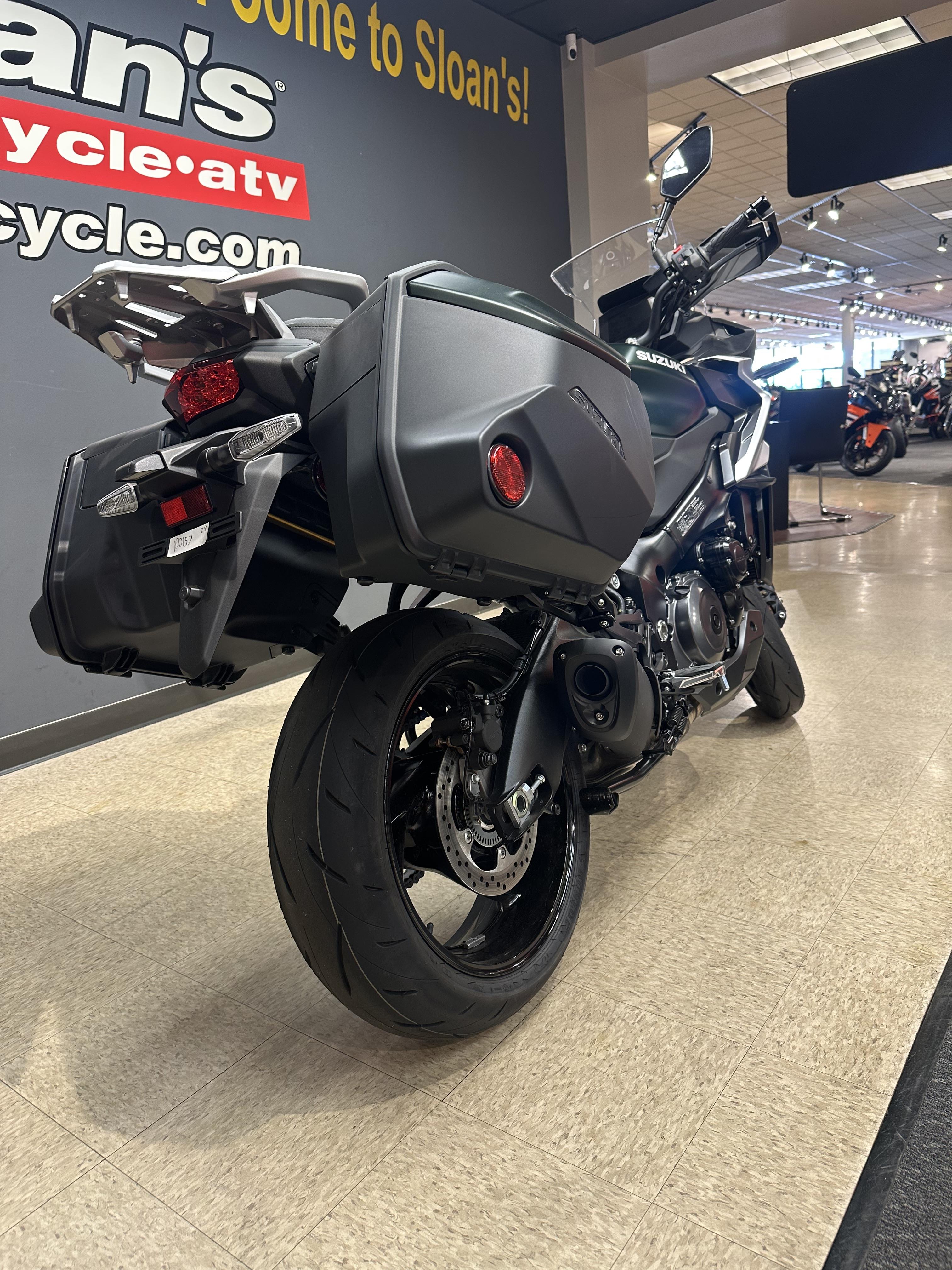 Street Bikes and Scooters from Star Motorcycles, Honda, Kayo and Suzuki ...