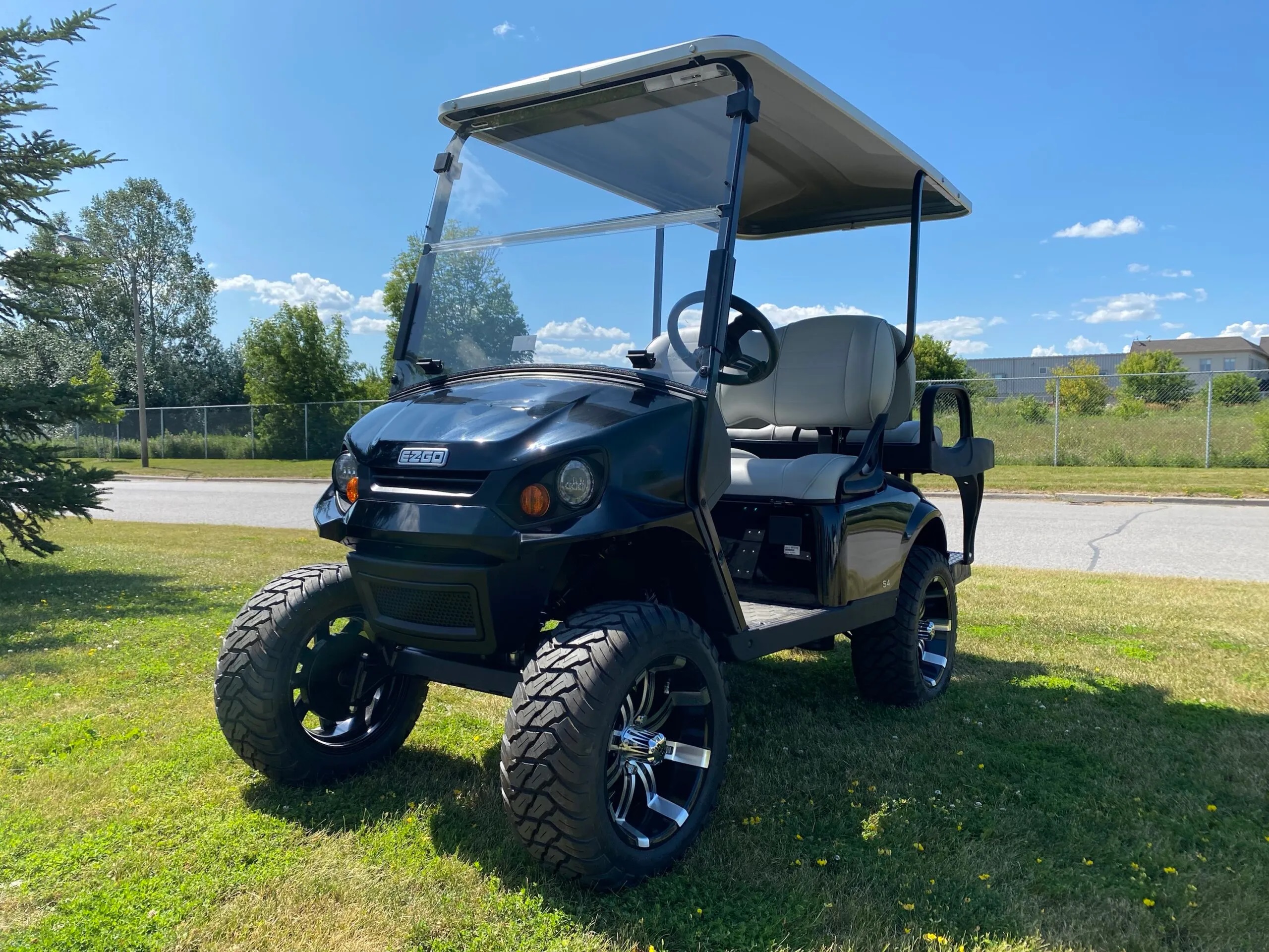 In-Stock New and Used Models For Sale in Stoney Creek, ON Stanmore Carts