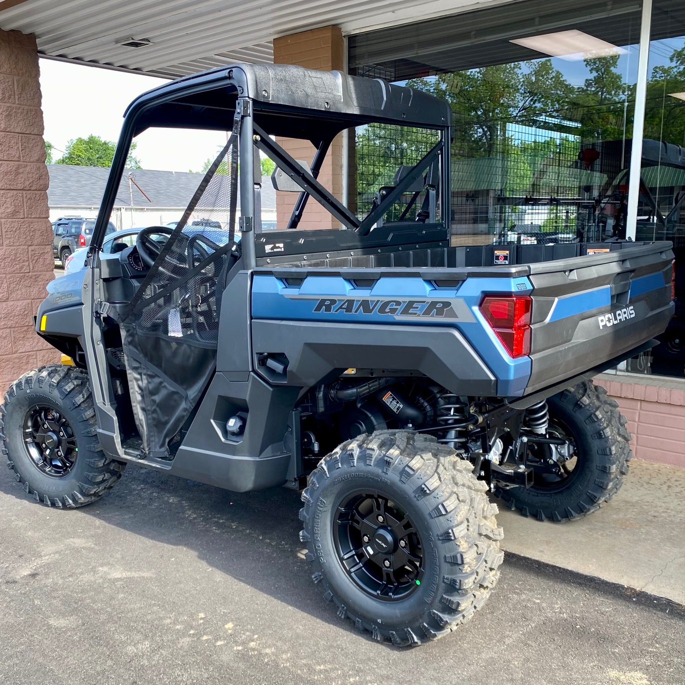 Inventory from Polaris Industries DOWLING TRUCK & TRACTOR CO. INC ...