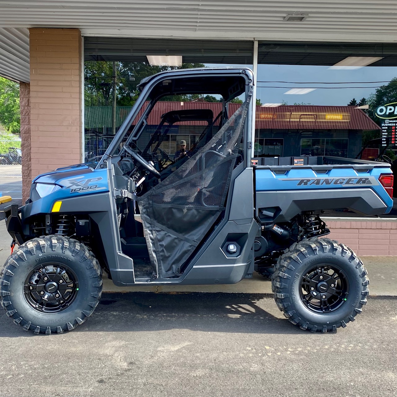 Inventory from Polaris Industries DOWLING TRUCK & TRACTOR CO. INC ...