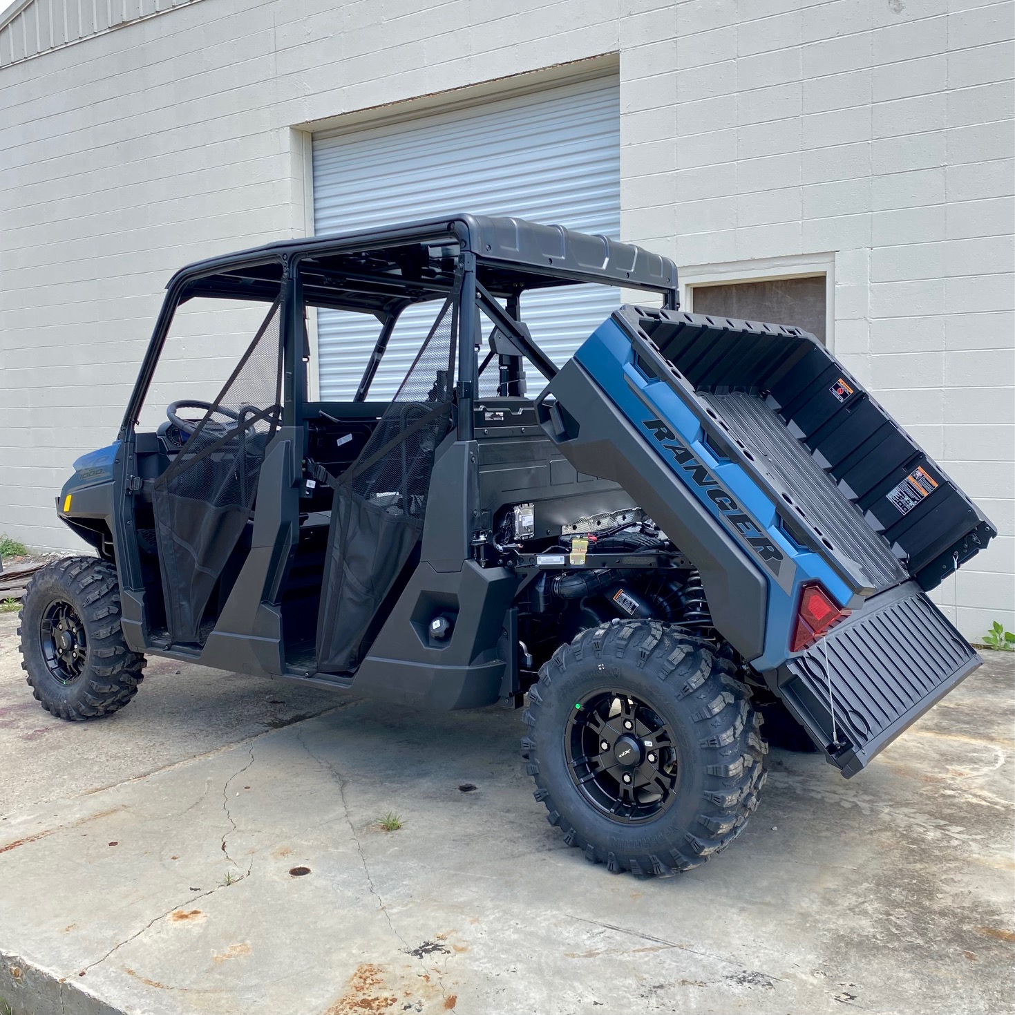 Inventory from Polaris Industries DOWLING TRUCK & TRACTOR CO. INC ...