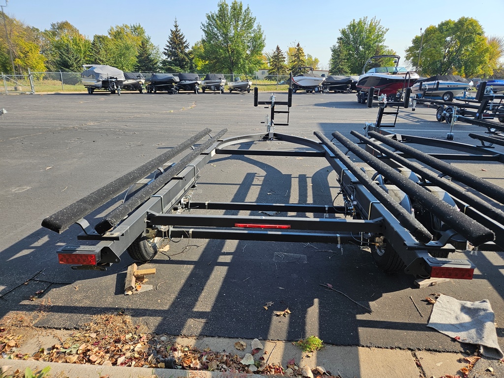 Trailer from Shoreland'r Rapid Marine