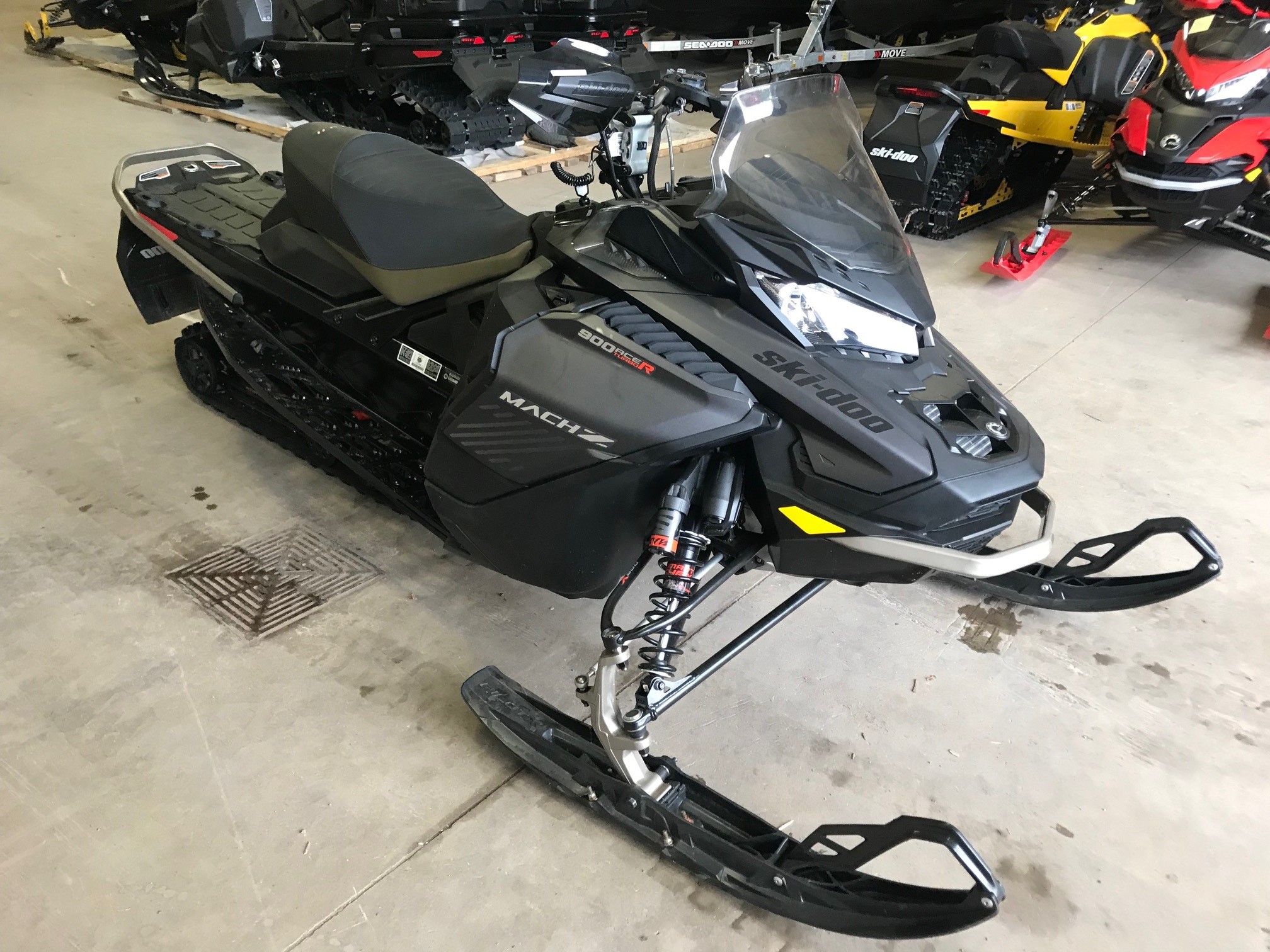 Snowmobile Team Green Diamond Powersports