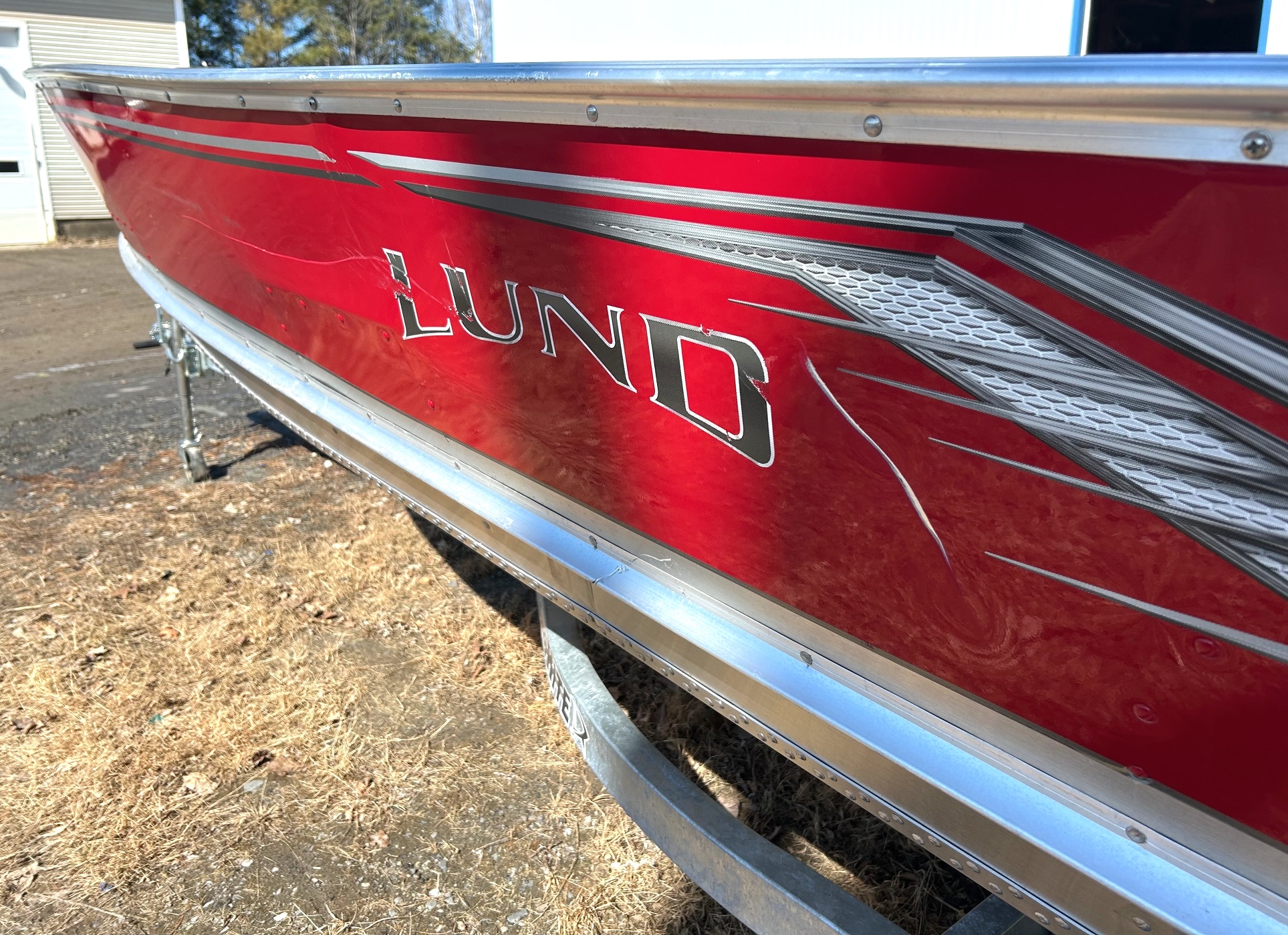 Inventory from Lund Mid-Maine Marine, Inc. Oakland, ME (800) 649-2628