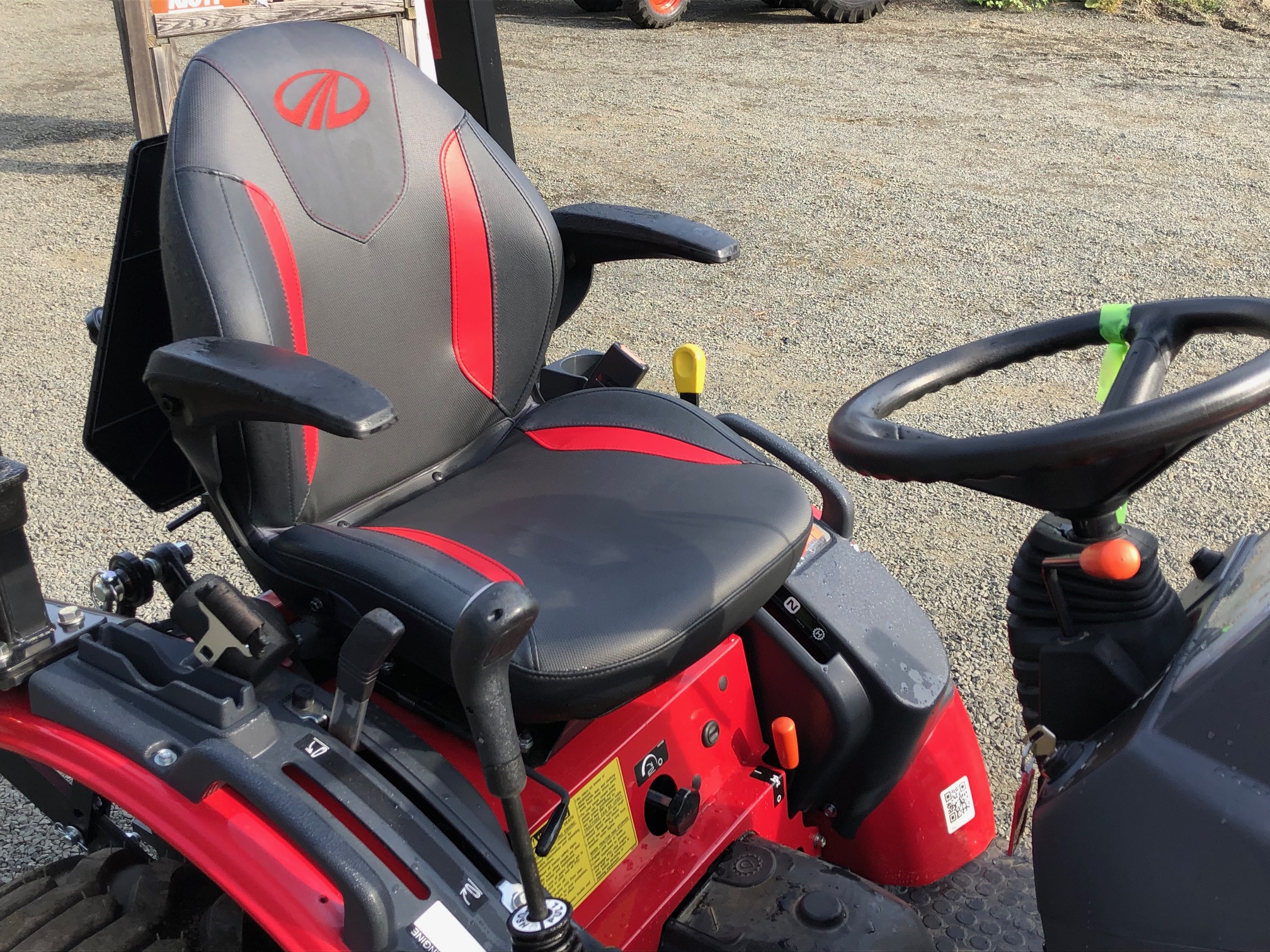 2020 Mahindra Max 25 XL HST with Loader & Pallet Forks for sale in ...