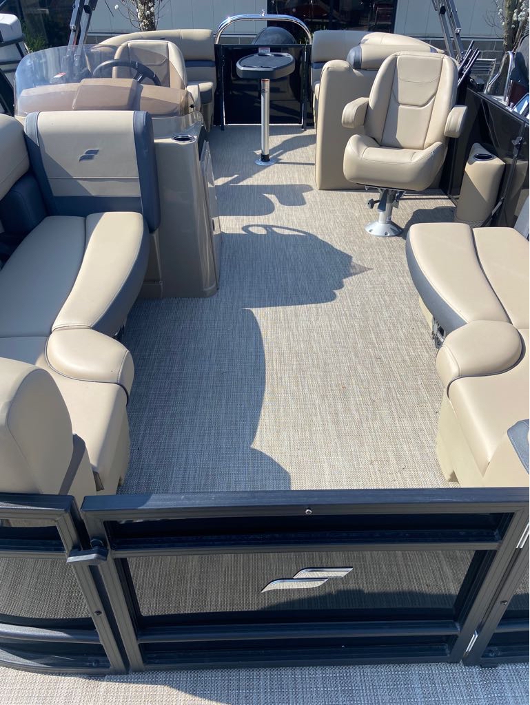 Pontoons Lake Springfield Marina Springfield, IL (217) 483-3625