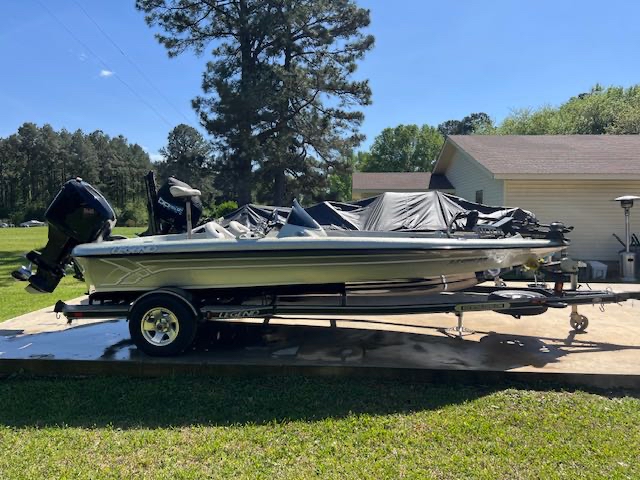 Used Inventory from Legend Boats and Weldcraft Cajun Outboards Inc ...