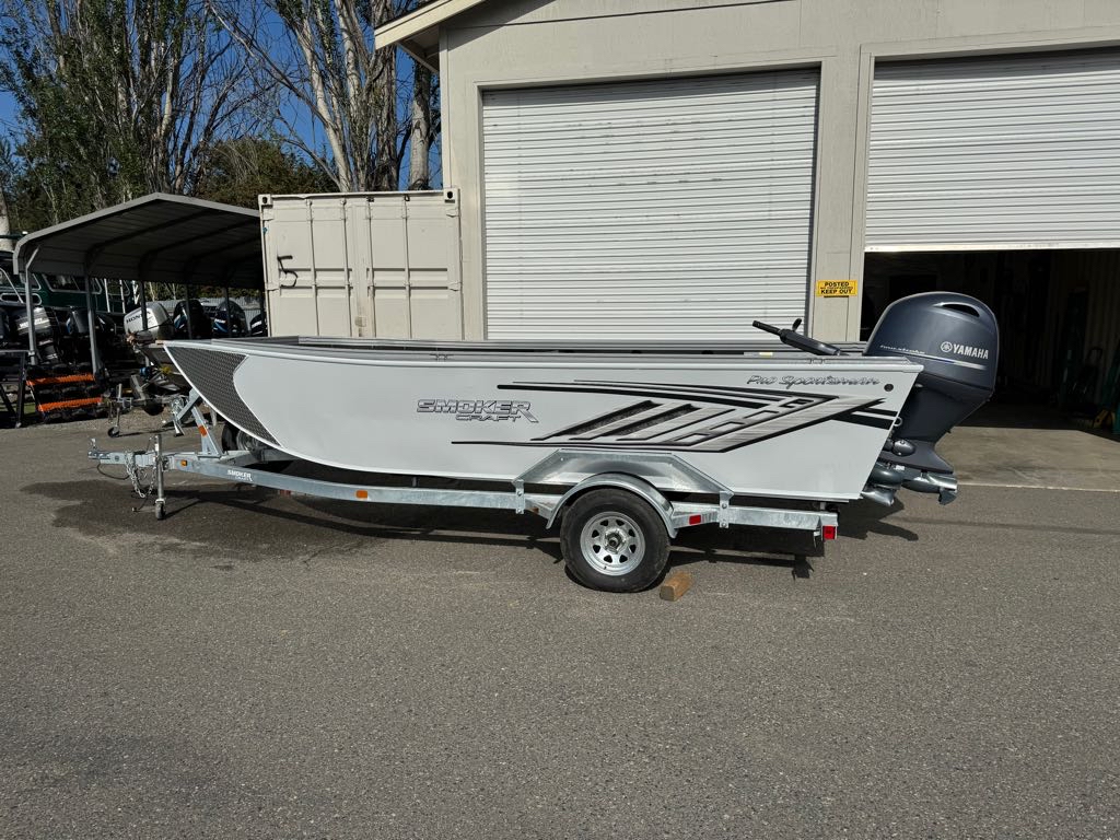 Boats from Smoker Craft, Livingston and Pro-Line 3 Rivers Marine ...
