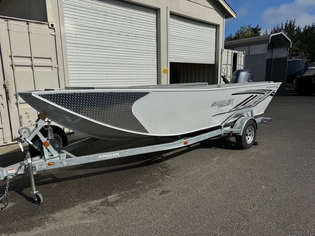 Boats from Smoker Craft, Stealth Craft and Livingston 3 Rivers Marine ...