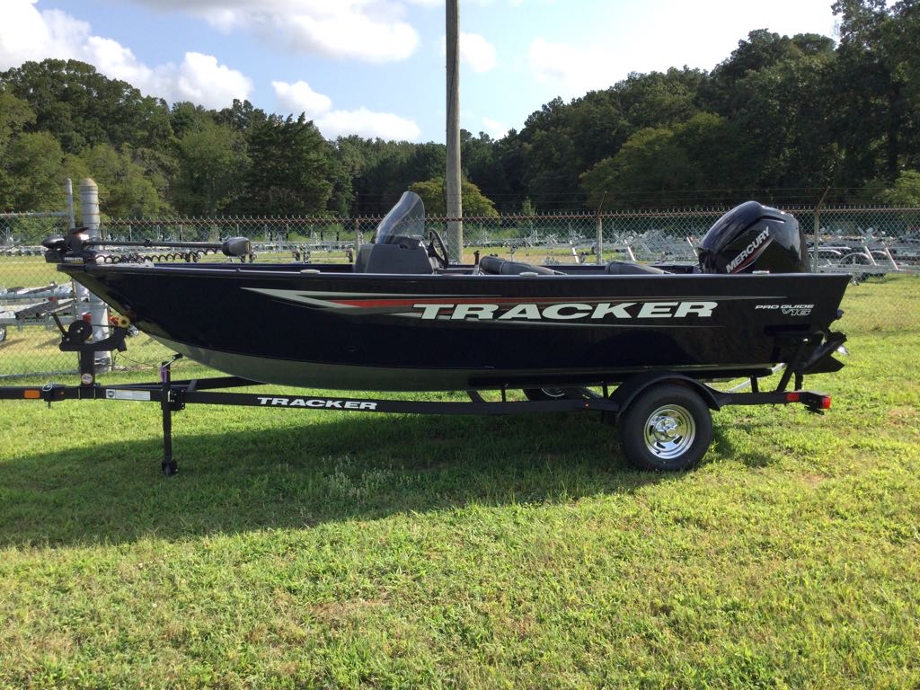 Boats and Pontoons Short's Marine Millsboro, DE (302) 945-1200