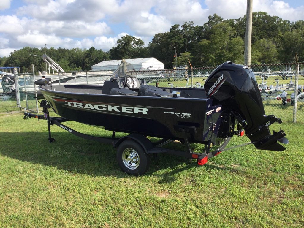 Boats and Pontoons Short's Marine Millsboro, DE (302) 945-1200