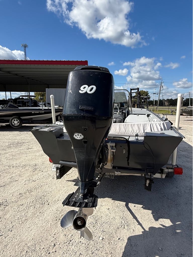 Used Inventory from Duracraft, Sun Tracker and Xpress Cajun Outboards ...