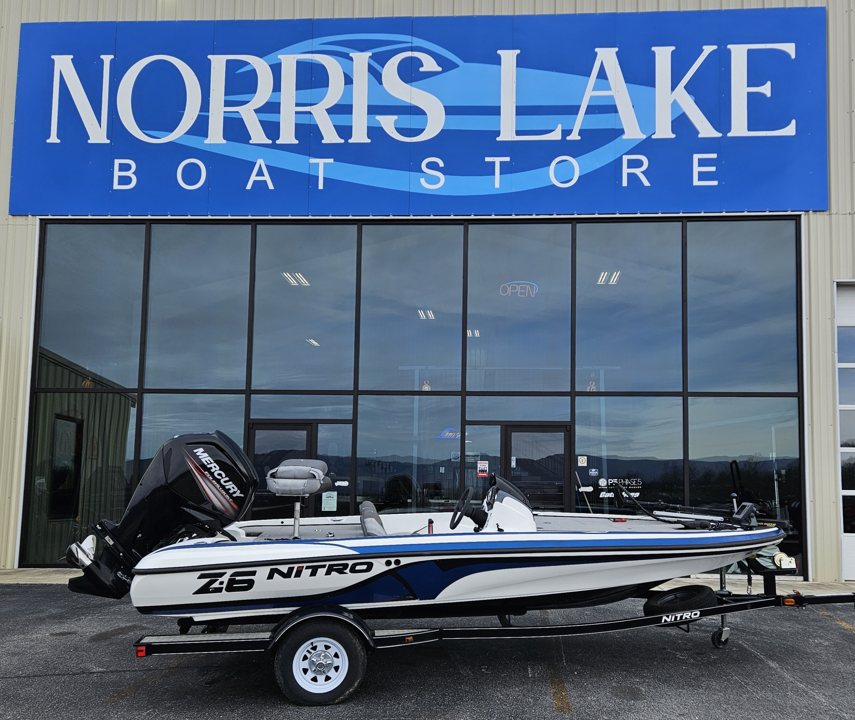 Used Boat Dealer in Lafollette, TN | Norris Lake Boat Store