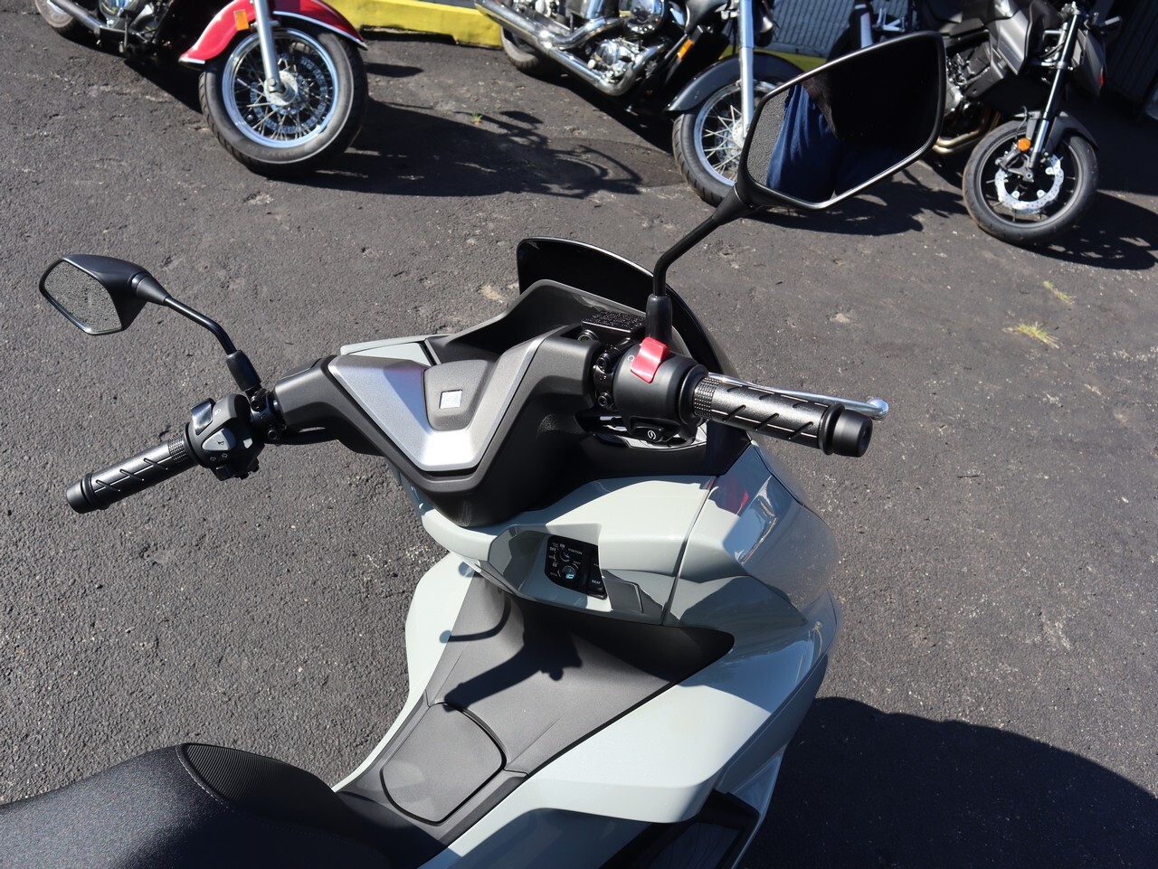 New Cruiser/V-Twin, Dirt Bikes and Scooters Champion Honda Hicksville ...